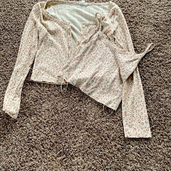 Pink Rose | Tops | Button Up Crop Top | Poshmark
